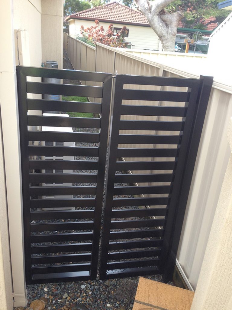 Privacy Screens, Louvres & Pedestrian Gates Gallery - Mid Coast Door ...